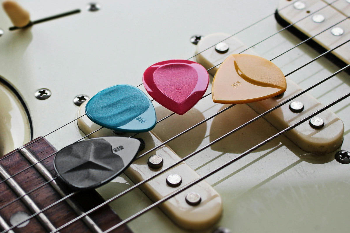 Top 5 Beginner Guitar Accessories To Buy First – KraftGeek
