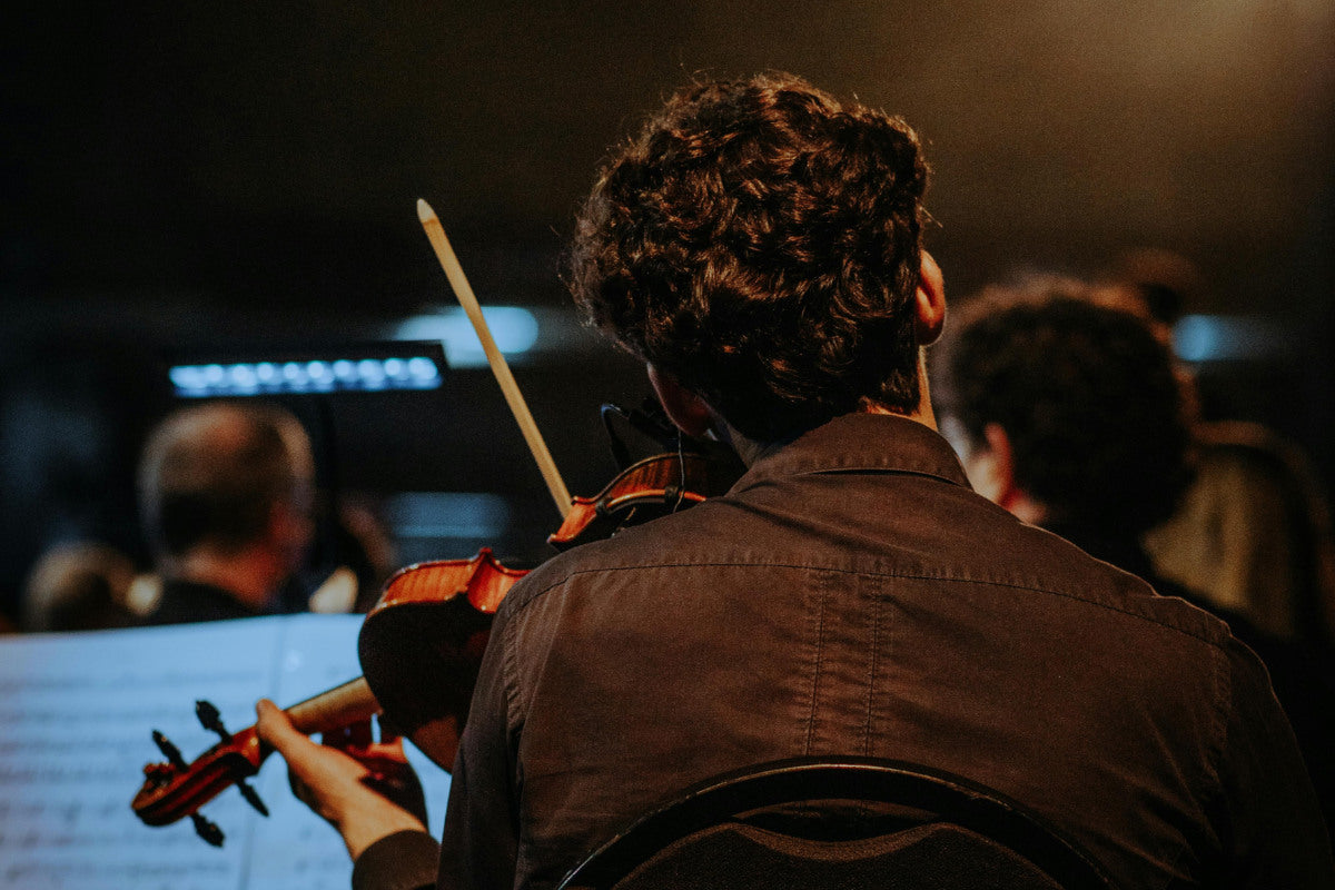 The 10 Best Songs For Musicians: New Year's Eve Playlist – KraftGeek