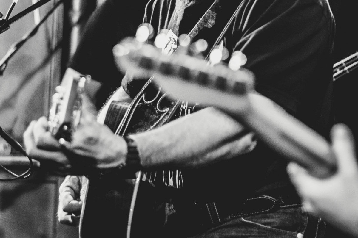 The Greatest Guitar Solos In Music History – KraftGeek