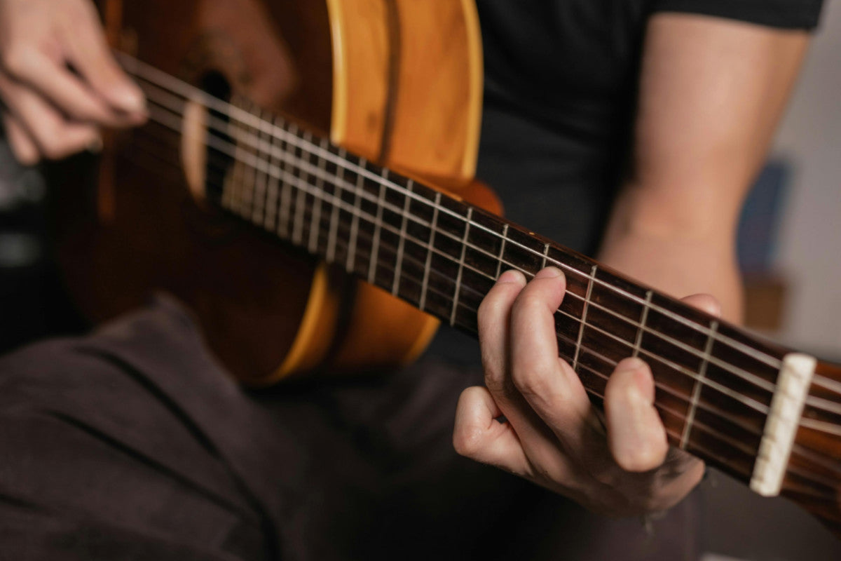 The Ultimate Guide To Improving Finger Dexterity For Guitarists – KraftGeek