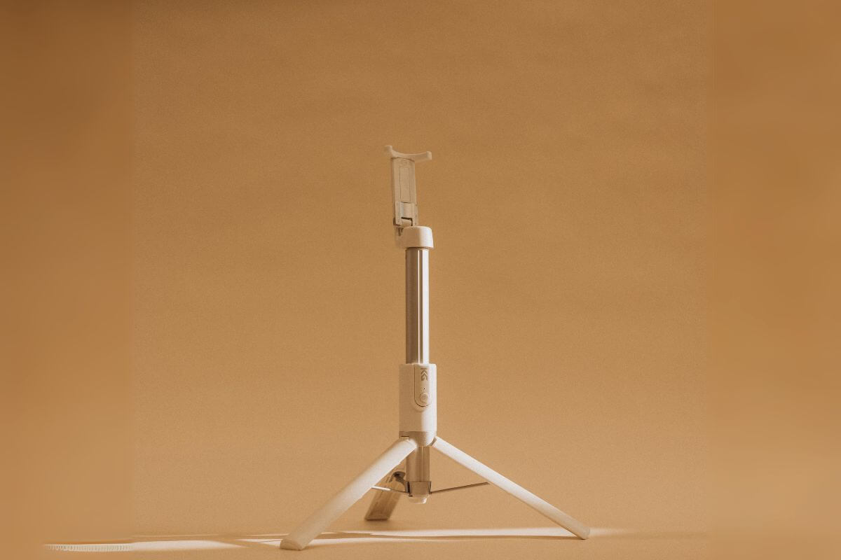 The Ultimate Photographer's Guide To Tripods – KraftGeek